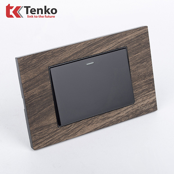 Công Tắc 1 Nút Âm Tường Cao Cấp 1 Chiều Và 2 Chiều TENKO TK-C6A-01 Mặt Vân Gỗ
